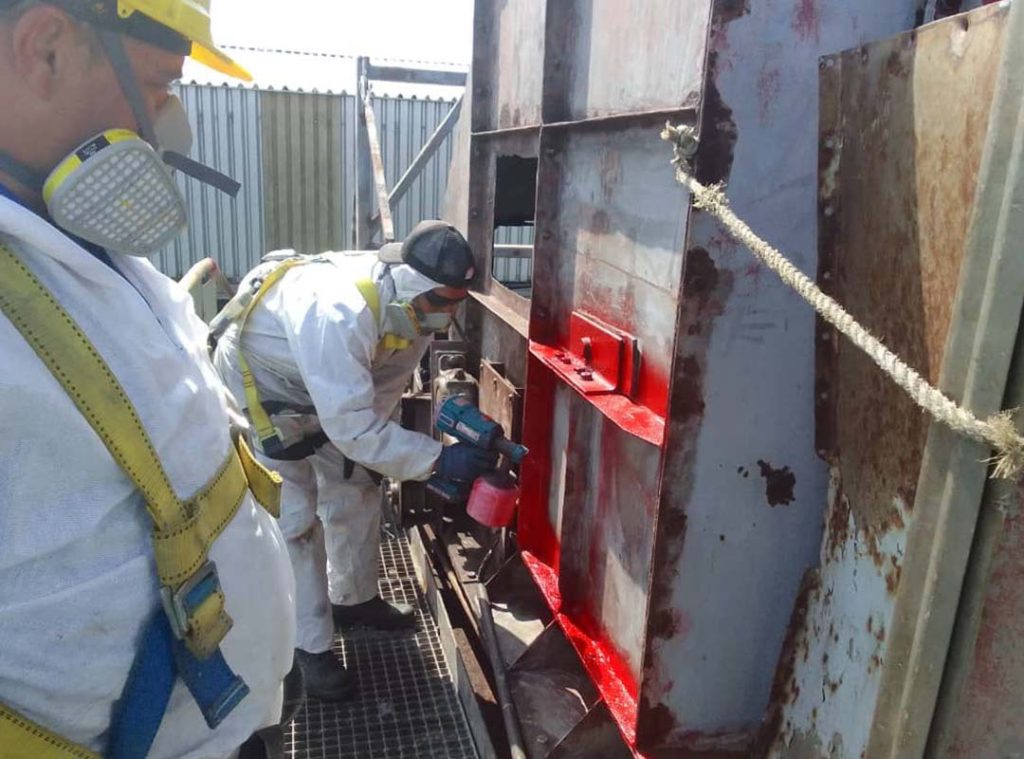 Limpieza mecánica de la superficie – Procedimiento SSPC SP-3 – Construsanh